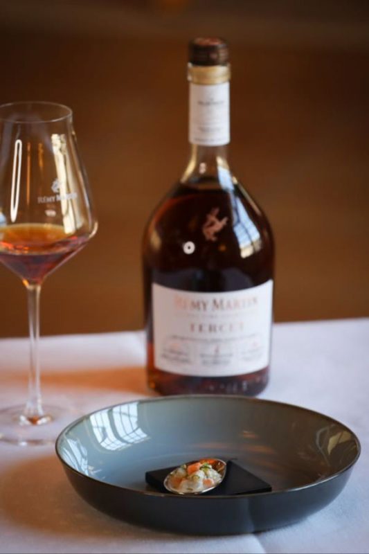 The best glasses for drinking cognac - Rémy Martin USA