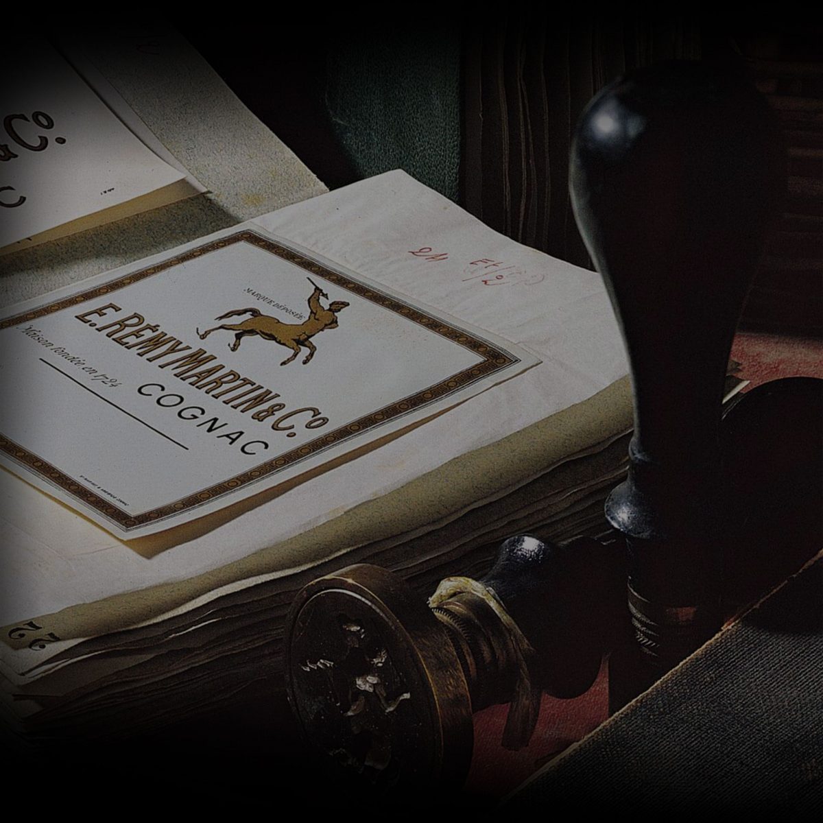 The best glasses for drinking cognac - Rémy Martin USA